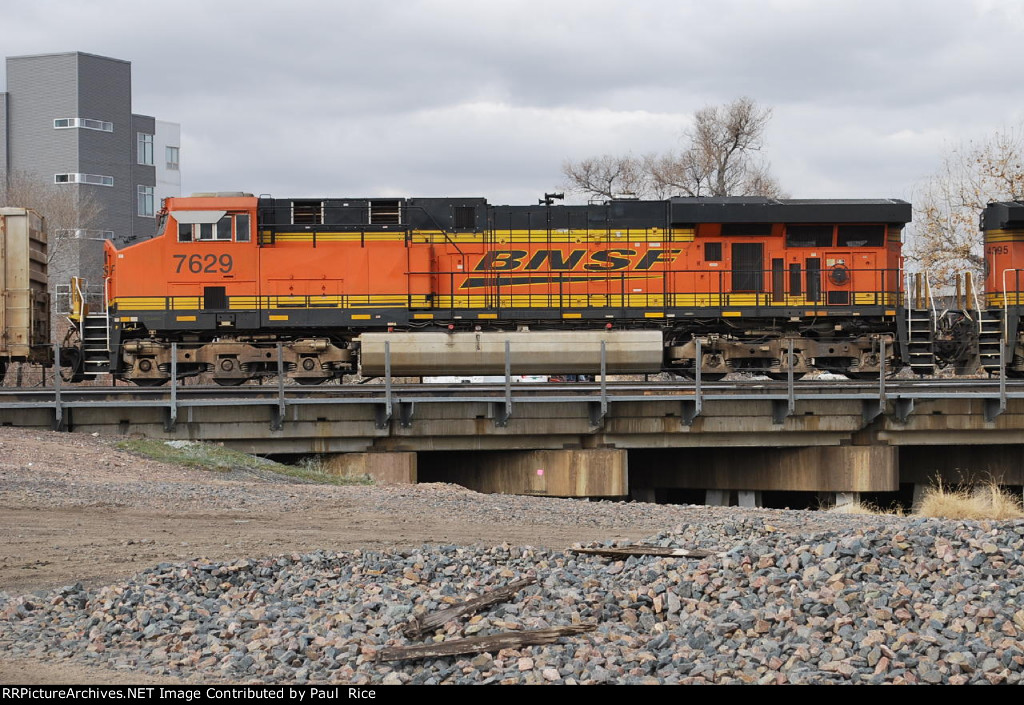 BNSF 7629